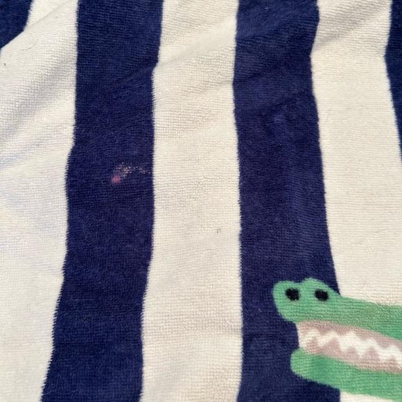 Pottery Barn Kids | Swim | Pottery Barns Kids Hooded Alligator Towel ...